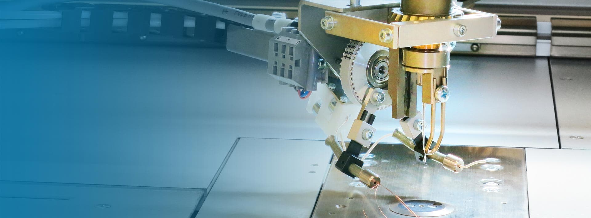 ZSK STICKMASCHINEN für die professionelle Stickerei